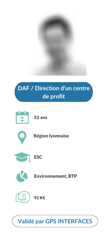 DAF / DIRECTION D'UN CENTRE DE PROFIT - CV À LA UNE